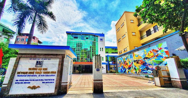 Sinh viên ĐH Sư phạm Nghệ thuật TƯ thắc mắc khoản tiền hỗ trợ A80, hiệu trưởng nói gì? | Daisan News